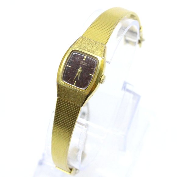 Seiko | Accessories | Vintage Seiko Watch Womens Classic Luxury Gold Tone 2c26450 Black Dial ...